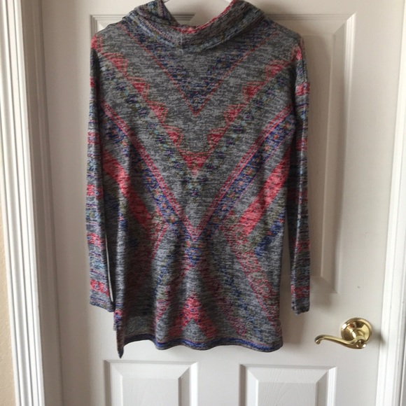 Derek Heart | Sweaters | Derek Heart Scoop Neck Sweater | Poshmark